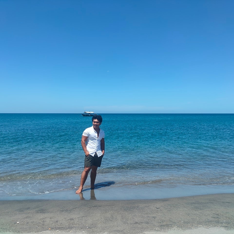 Alexander Mari D. Rizo // Social Media Manager - Myprofile