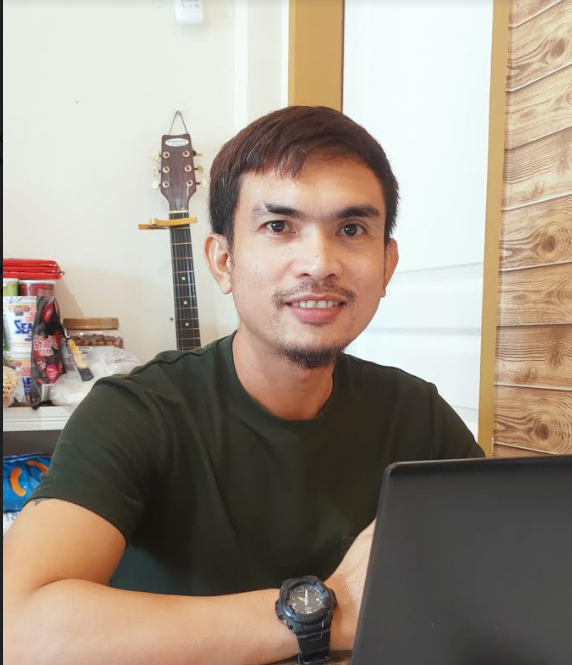 Journalee Tero Baste // Social Media Manager - Myprofile