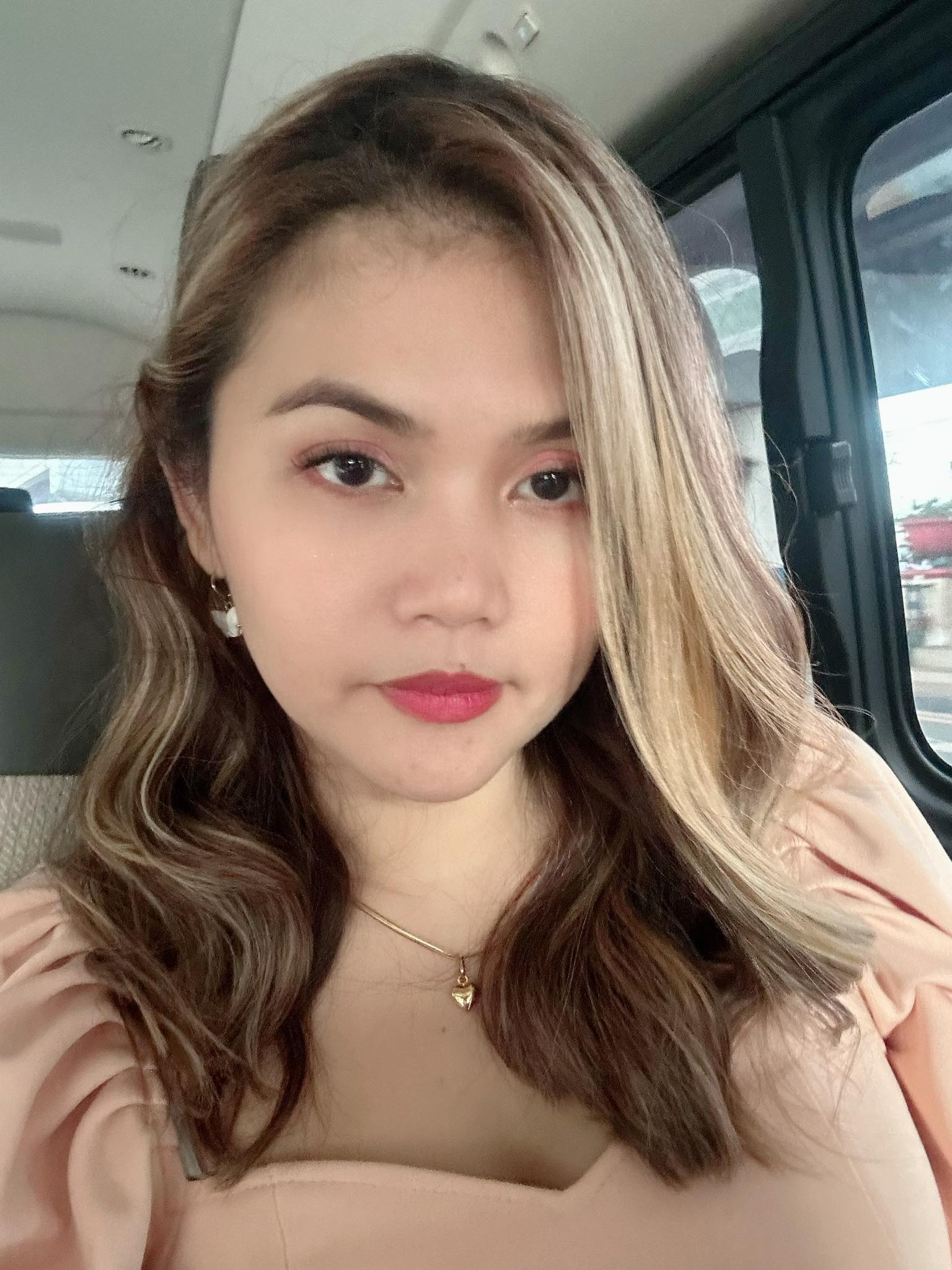 Rica Rose Reyes // Amazon Expert - Myprofile