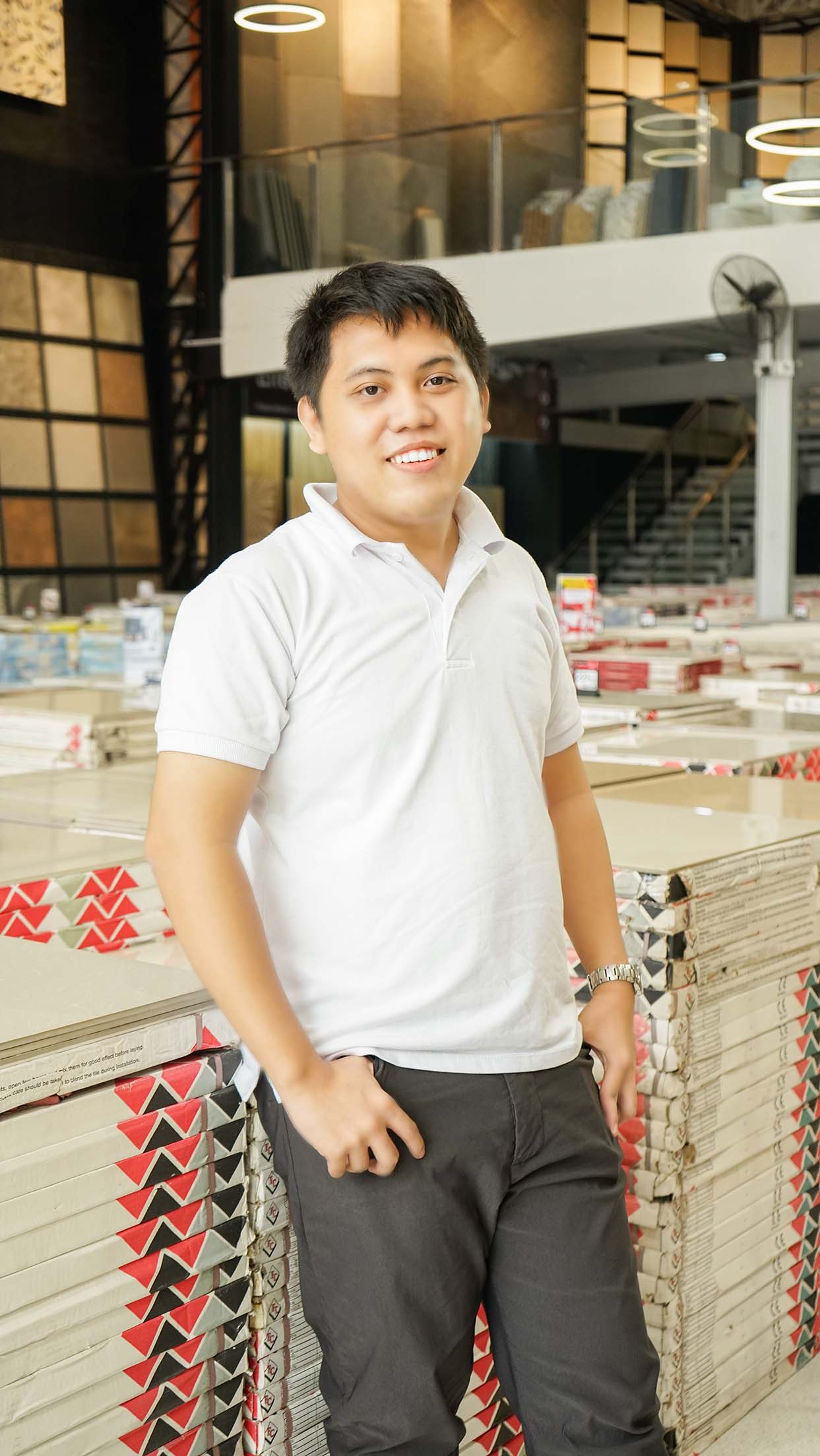 Roniel John Tamayo // Social Media Expert - Myprofile