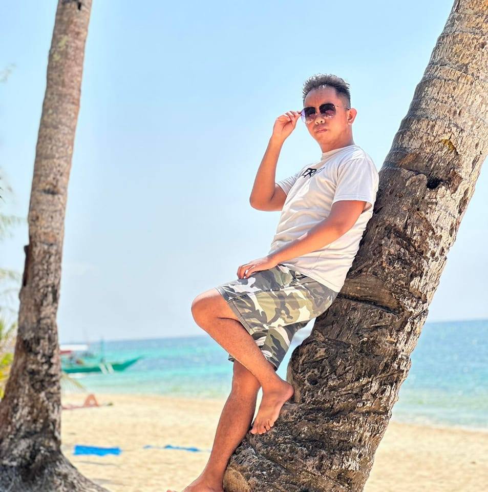 Ivander Salinas Molano // Virtual Assistant - Myprofile