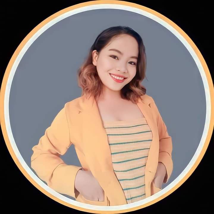 Sherlene Bansale // Social Media Expert - Myprofile