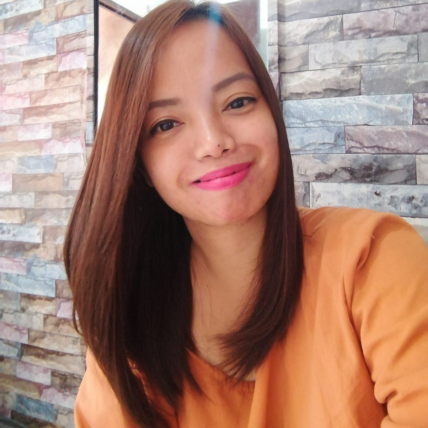 Kristle Lee Tropia Naluz // Virtual Assistant - Myprofile