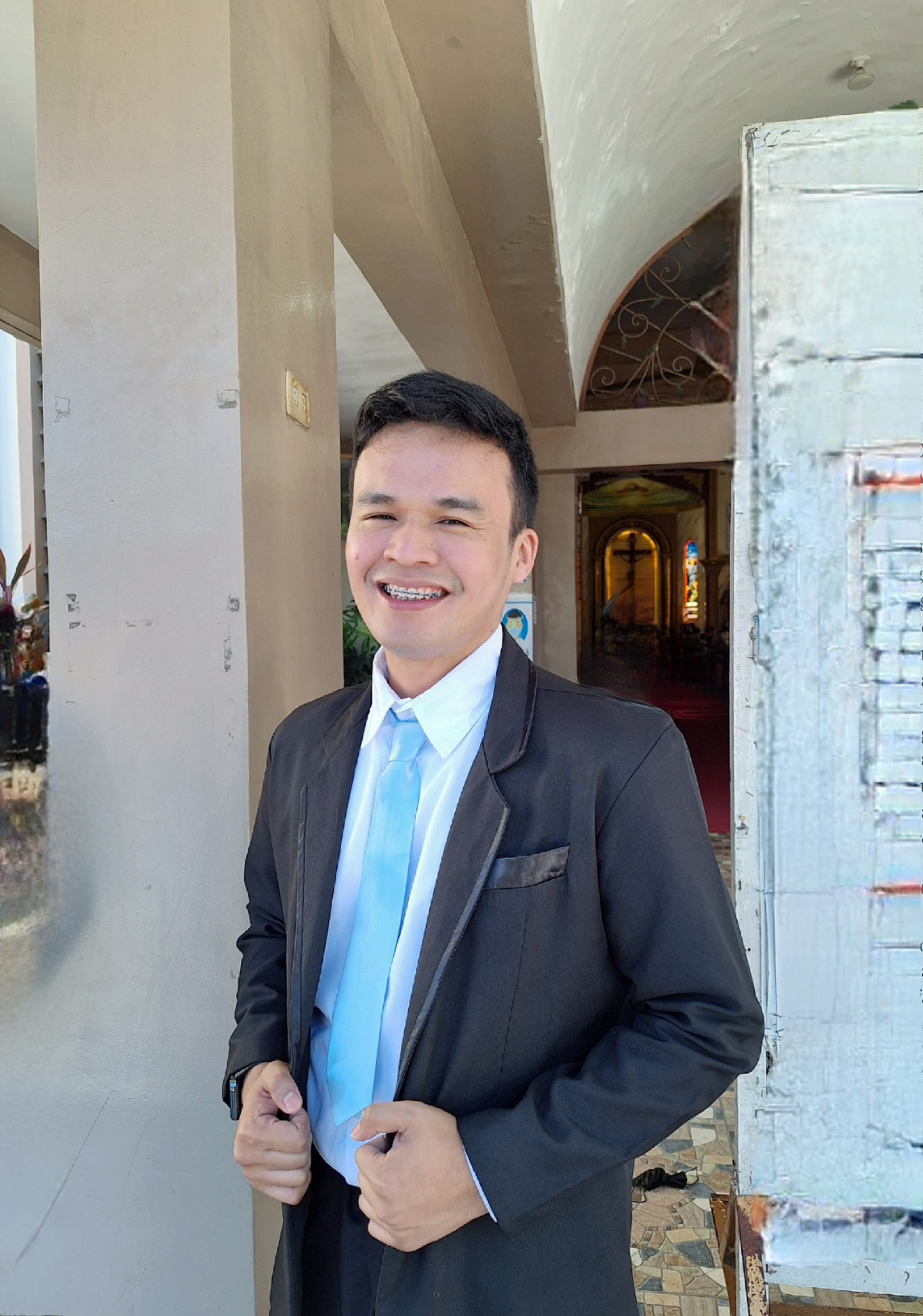 Christian Jebb Ligad Digman // Social Media Expert - Myprofile