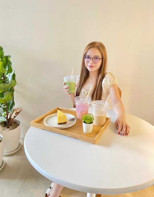 Angela Paula M. Landicho // Social Media Expert - Myprofile