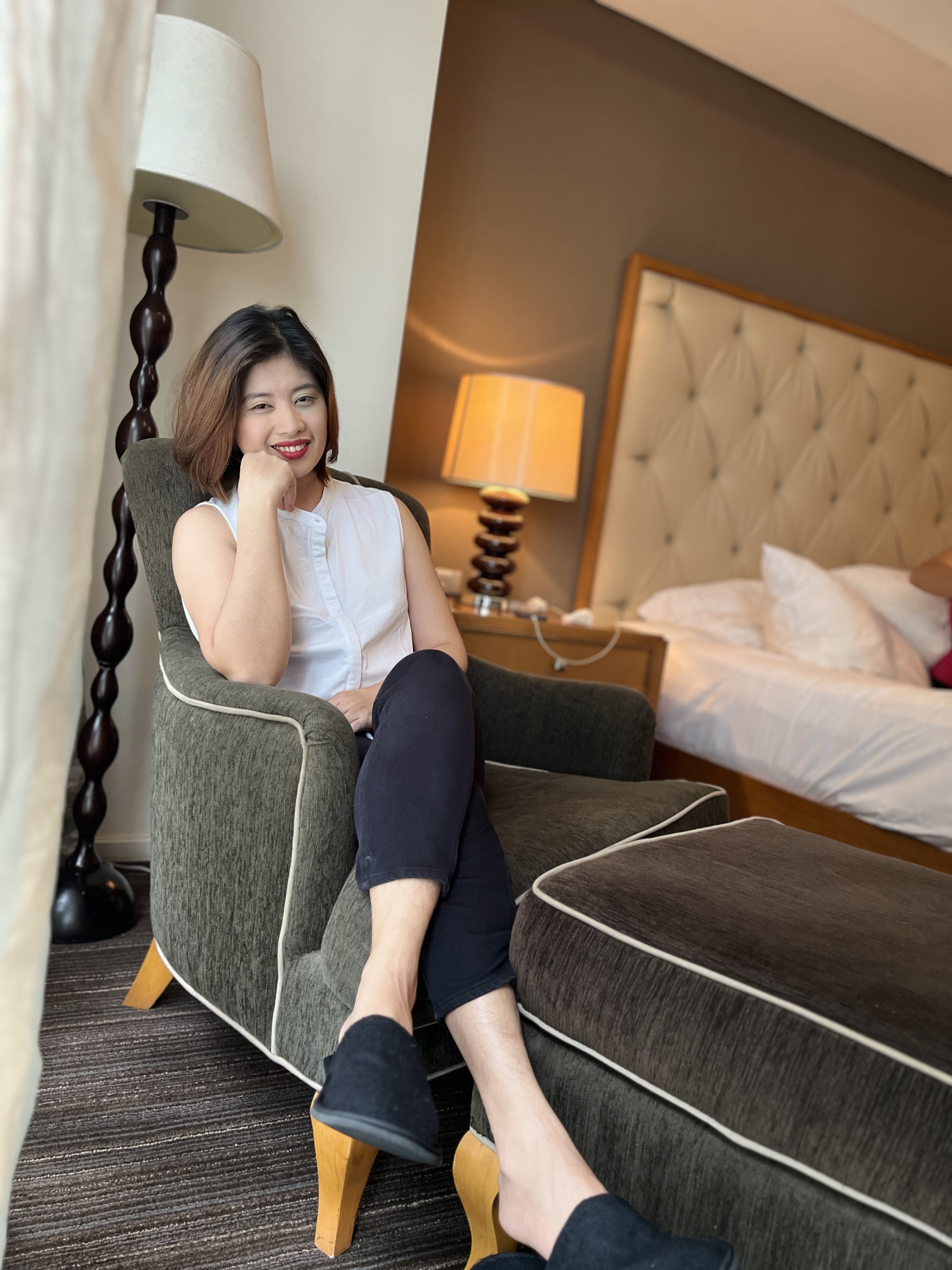 Marie Kris S. Villaflores // Social Media Expert - Myprofile