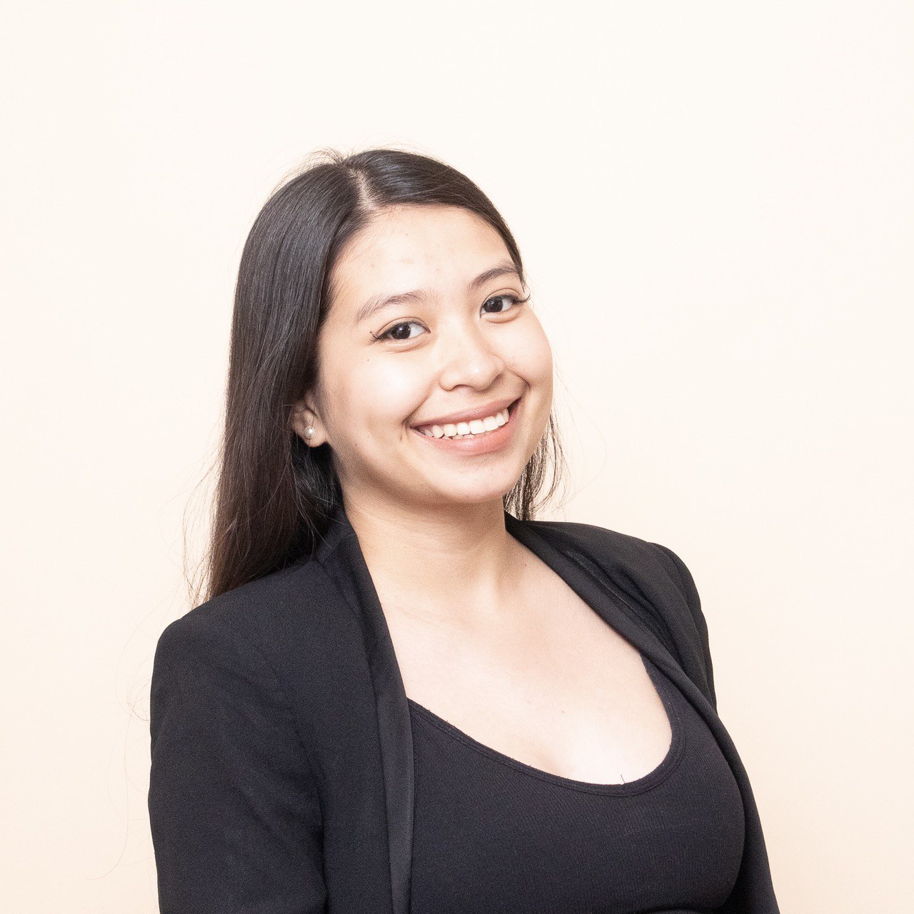 Wellah M. Jaurigue // Social Media Manager - Myprofile