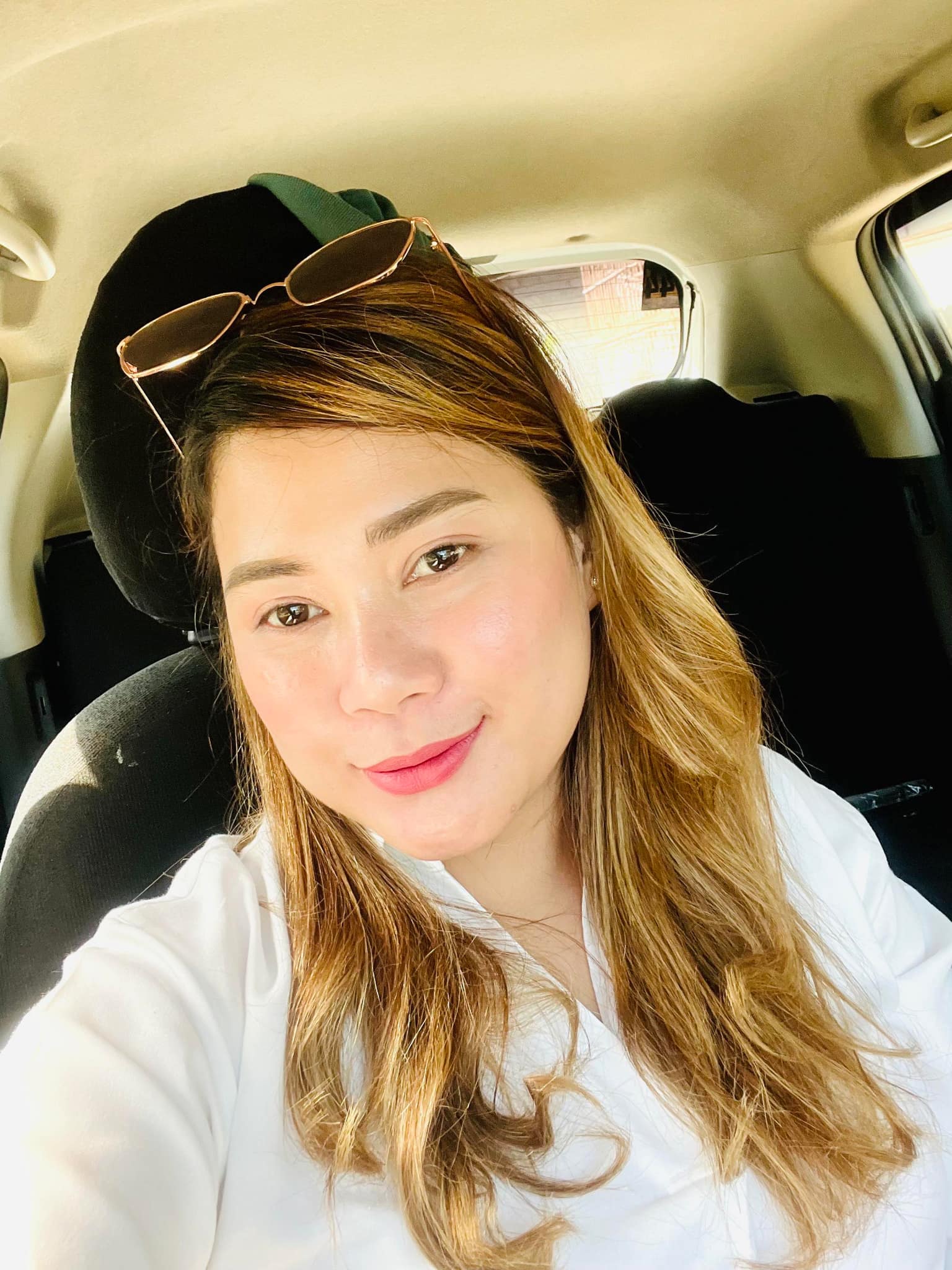 Grenly Rose Nierras // Social Media Manager - Myprofile