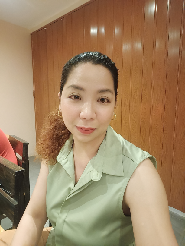 Maritess V. Santos // Virtual Assistant - Myprofile